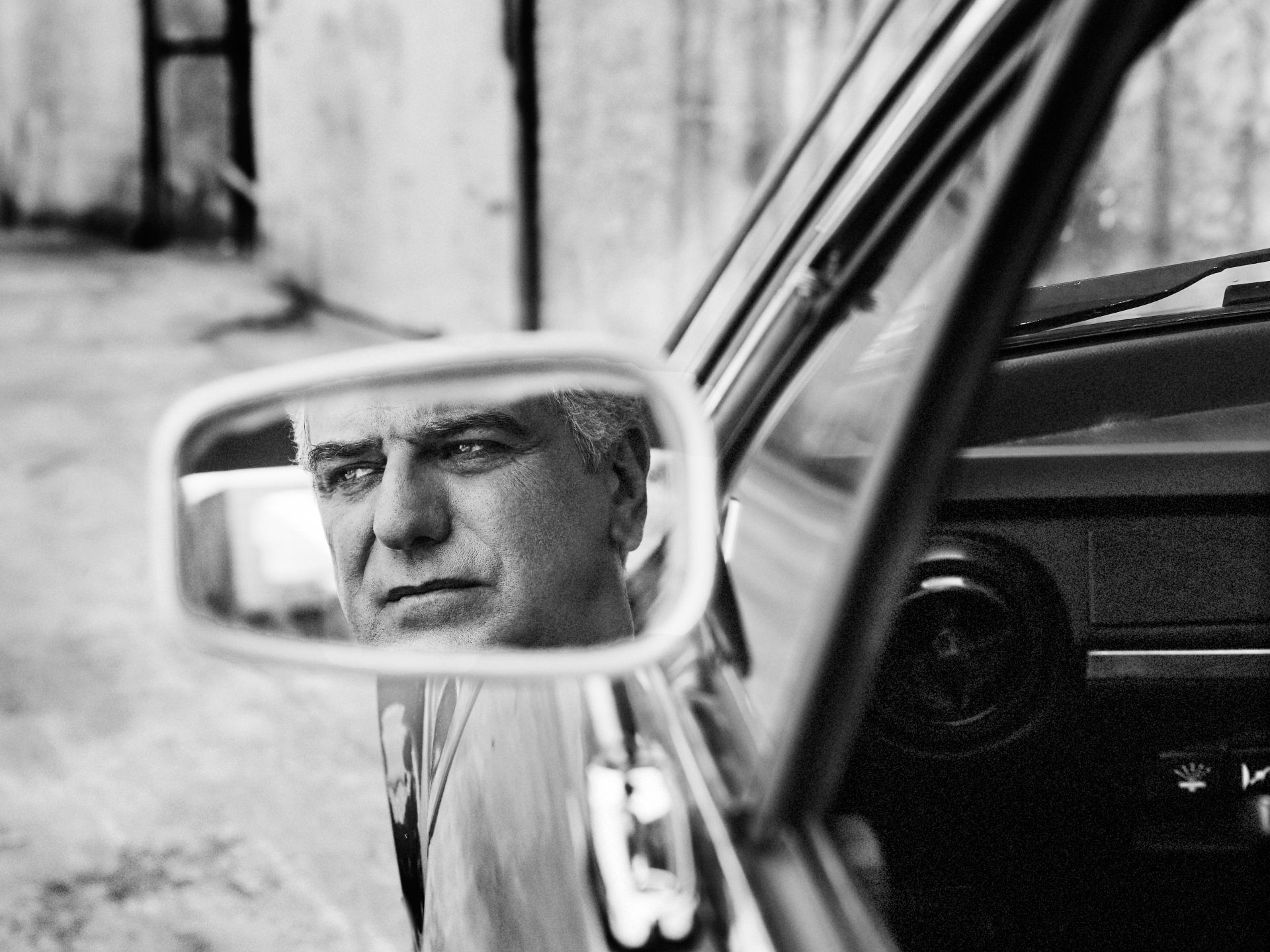 «Ο ΘΑΝΑΤΟΣ ΤΟΥ ΕΜΠΟΡΑΚΟΥ» σε σκηνοθεσία Γιώργου Νανούρη με τον ...